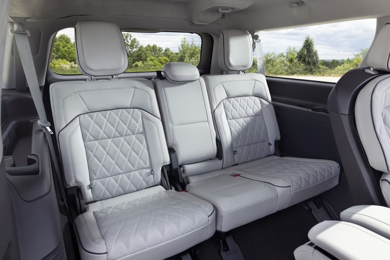 Lincoln Third Row Comfort: Discover the SUVs Built for Families – J.C ...